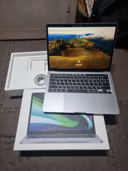 Mc book pro m2 8/256