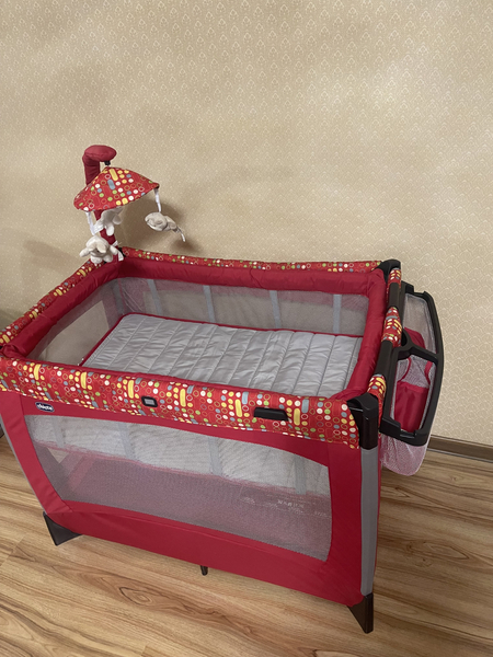 Манеж-кровать Chicco Lullaby Race