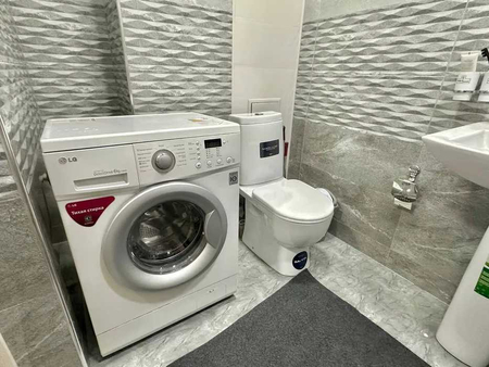 Срочно! На Бобуре - 3х ком, 78 м², С ремонтом + мебель и техника