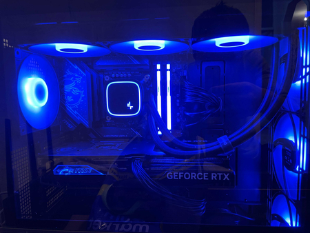 Продается мощный игровой ПК (i7 13700K CPU, 16GB GPU, 32GB RAM)