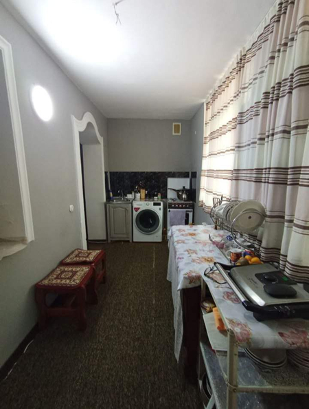 На Чиланзарском районе Г9А продается квартира. 2/4/4