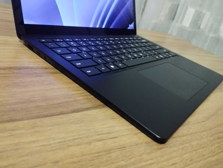 Microsoft Surface Laptop 4