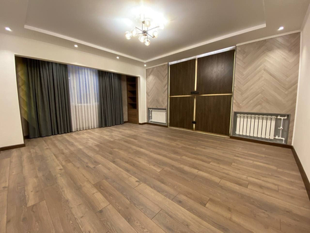 Срочно Продаётся 4/7/9 улица Бабура ориентир РОВД.