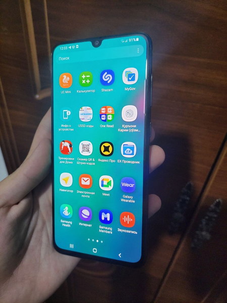 Samsung Galaxy A70 6/128GBli pachti ideal