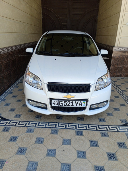 Nexia3  sotiladi