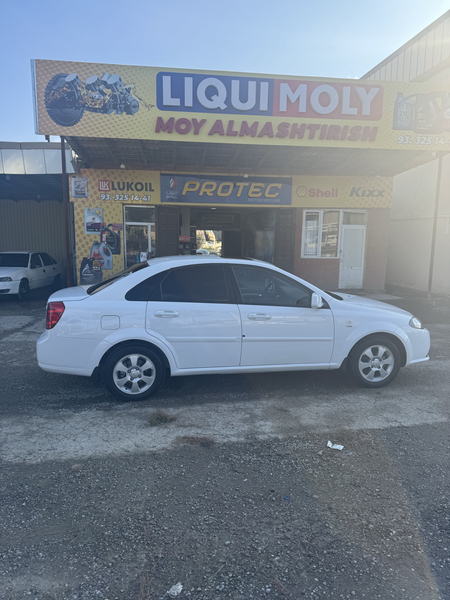 Chevrolet Jentra