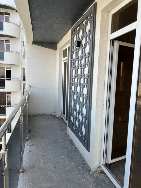 Юнусабад 14кв Новостройка Сайрам 70м2 каробка