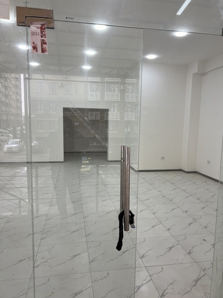 Srochna sotiladi ne jiloy продаются нежилое помещение 70кв