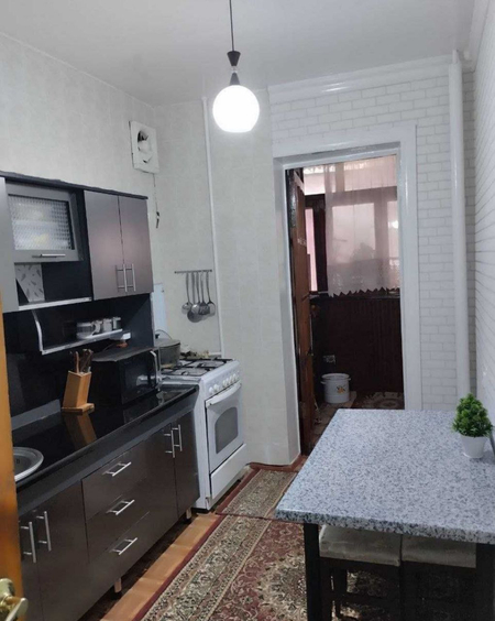 Юнусабад 18кв 3/2/4 75м² Срочно