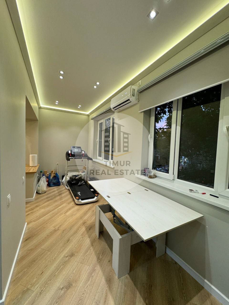 Продажа 2/3/5 Академ городок . 52м2