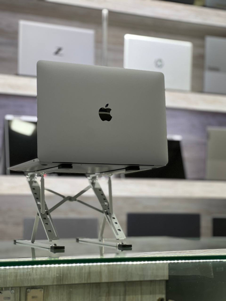 MacBook Air M1 13-inch 8/256