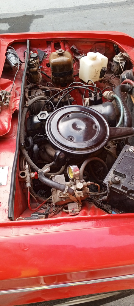 Vaz 2106 sotiladi yoki tikoga barter