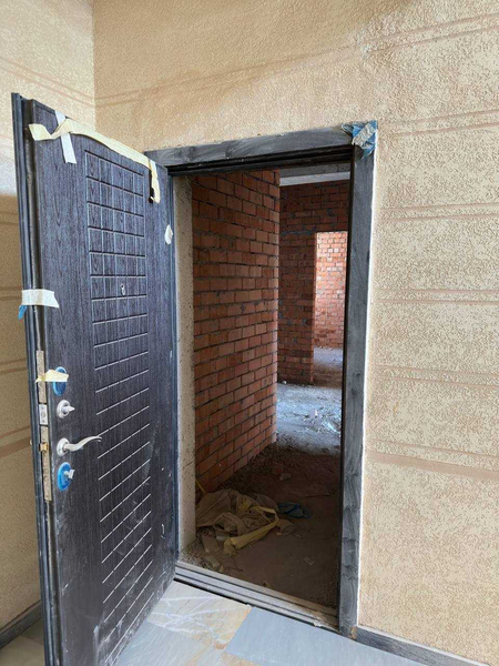 Срочно продается 4х ком квартира рядом 8-роддом  113м2