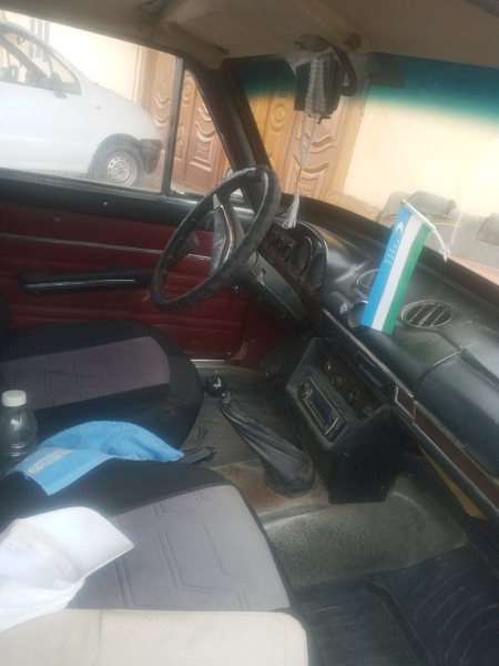 Vaz 2106 sotiladi