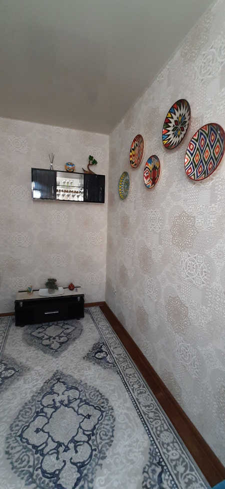 Продаётся 4-х комнатная/  3-й этаж /  4-й этажного дома.