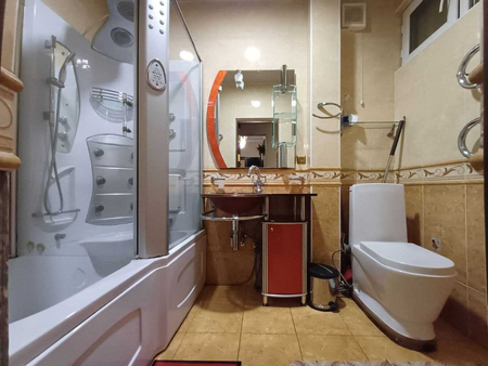 Продаю квартиру
Ул. Бабура, Аския базар
3/5/5
110 м2.
Со всей мебелью