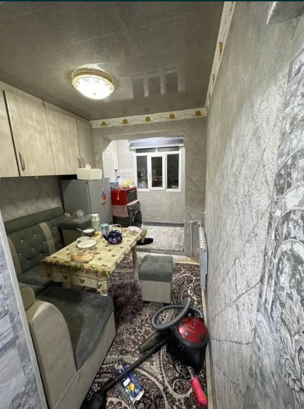Чиланзар 22кв  2/4/4  1*3м²  43м²