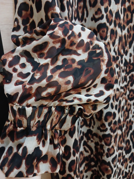 Трендовый тигровое платье XL. Trenddegi tigroviy koyle XL.
