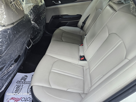 Kia K5 GT LINE +