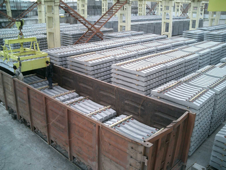 Шпалы железобетонные BF70 в комплекте с креплениями «Pandrol Fastclip»