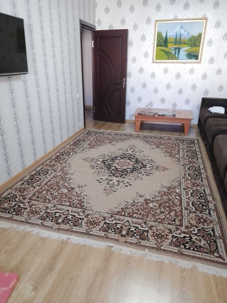 Шошилинч гилам сотилади