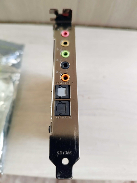 Продам Creative Sound Blaster Recon3D THX PCIE Fatal1ty Pro