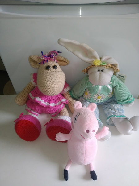 Игрушки мягкие..