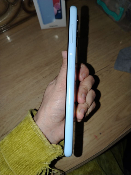 Sotiladi Samsung