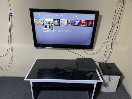 Playstation xona uchun kerakli jihozlar