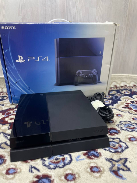 PlayStation 4 fat 500 GB