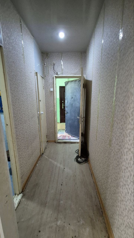 Юнусабад 15 2/3/4 балкон 1,5*6 средная