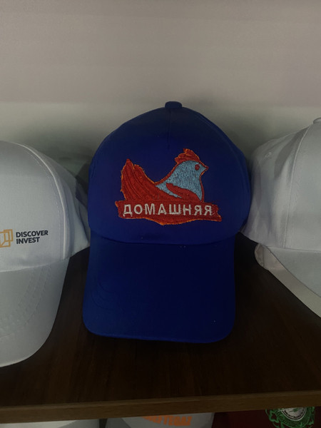 Футболки, кепки , худи , жилетки, кепки, поло