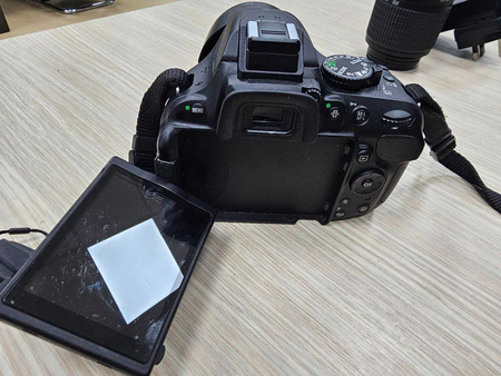 Nikon D5200 — цифровой однообъективный зеркальный фотоаппарат