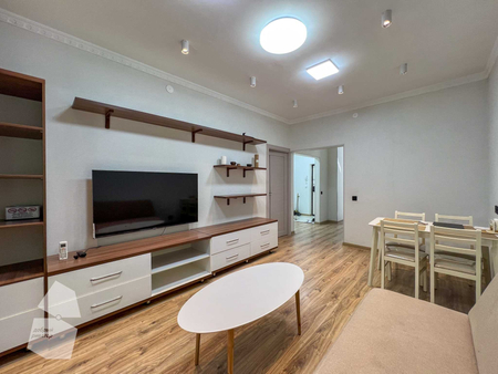(Добрый) Госпиталка, 57 м², 2/2/9, Светлый, Ничего лишнего