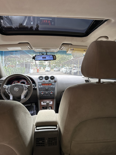 Arenda Nissan Altima