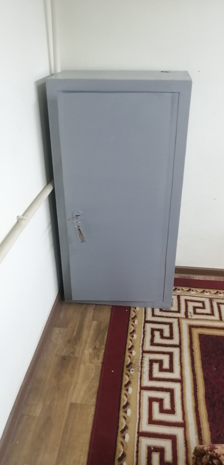 Qurol saqlash uchun seyf 200