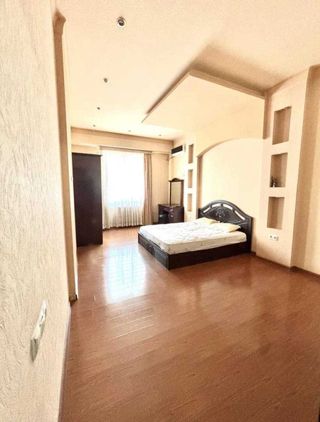 ул.Чехова м.Ойбек кафе Бон ГАБУС 3-комнатная 4/6 158 м² 2 с/у  ремонт