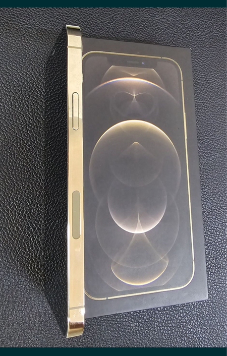 Iphone 12 pro kha