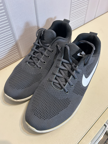 Nike кросовки перфорированные