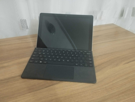 Microsoft Surface Go