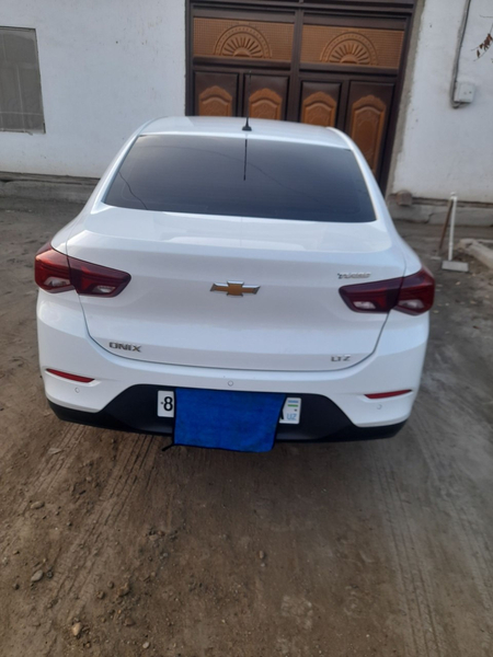 Onix premier turbo