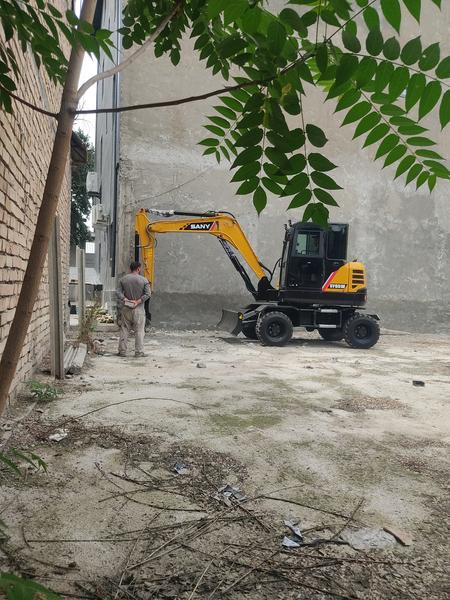 Mini ekskavator hizmatlati Экскаватор услуги