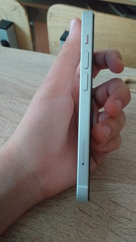 Iphone 12 mini в хорошем состоянии