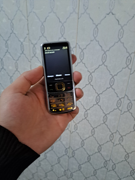 Nokia 6700lar classic