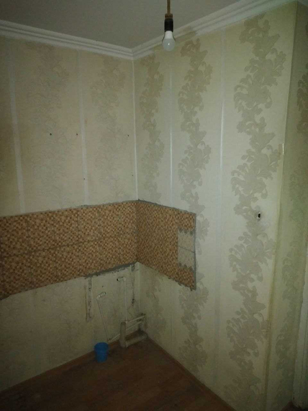 Продается 2/4/4 в центре на Ойбек (140988)