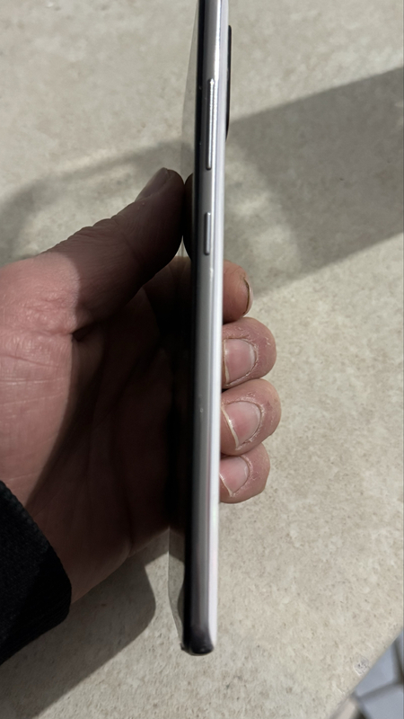 Samsung A 51 sotiladi aybi ekrani korsatmiy qogan atak xamasi ishliydi