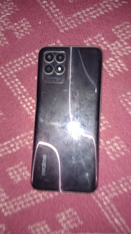 Realmi 8i yaxshi sostayaniyada