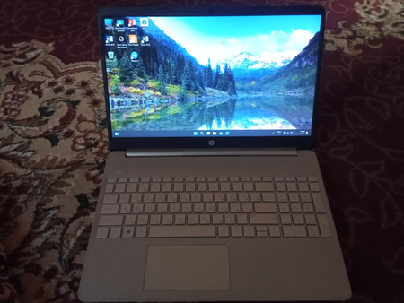 Noutbook HP Core i3 256