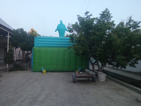 Batut. Tez sotiladi