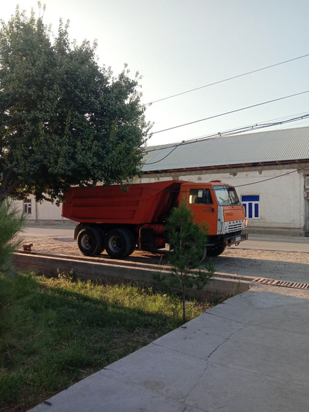 Kamaz sotiladi 1988 yil